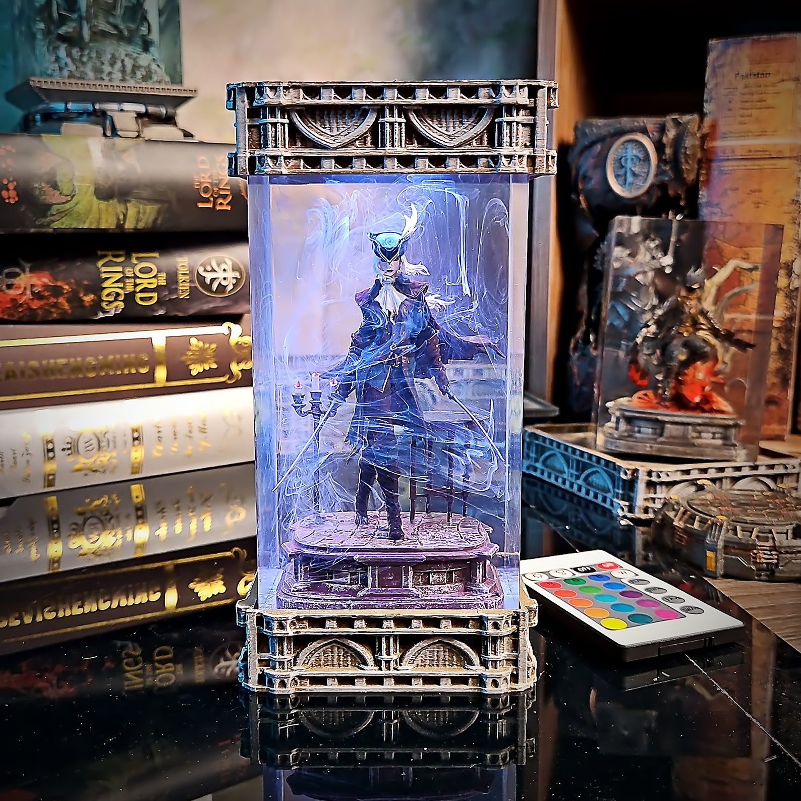 Bloodborne Lady Maria and The Old Hunters Epoxy Resin Lamp, Night Ligh ...